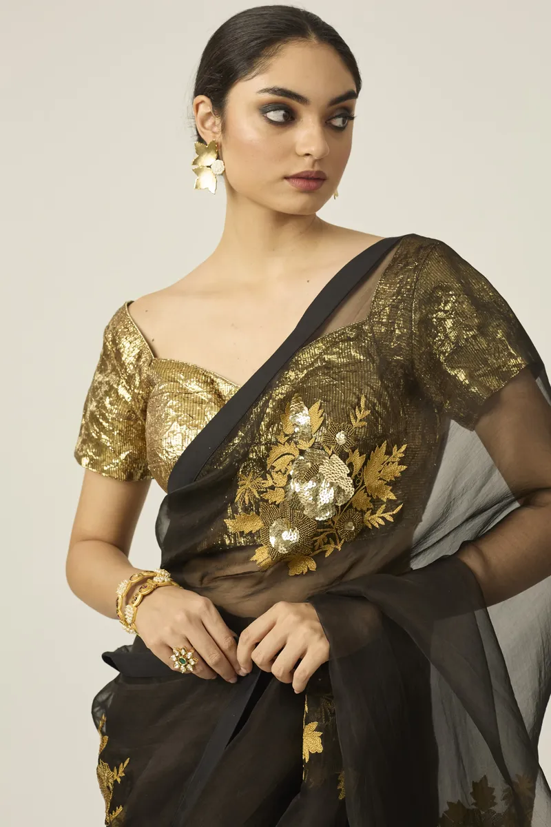 Shop Luxury Indian Embroidered Wear For Women 2025 by PEELI DORI Peeli Dori